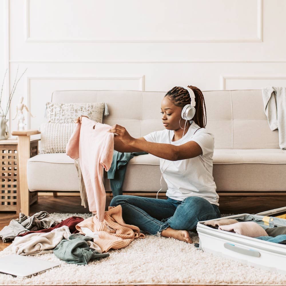 College Wardrobe Essentials - René Rofé Must Haves 2023